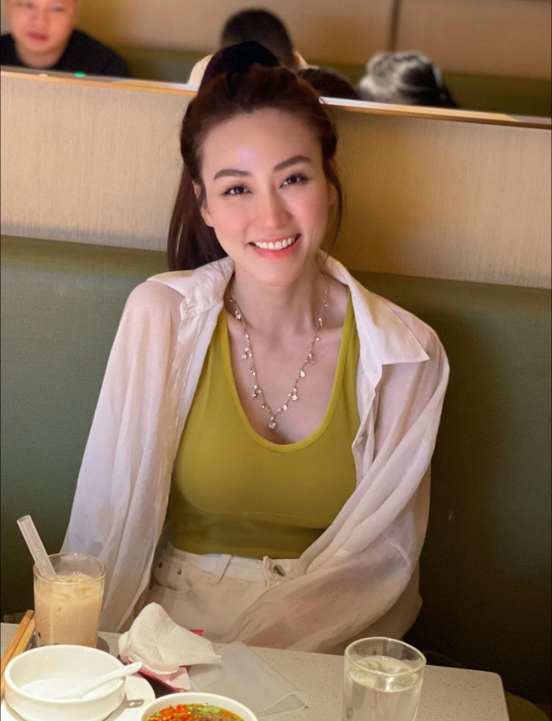 Diễn viên Tường Vy cánh mỏng giờ 37 tuổi vẫn như mới 20