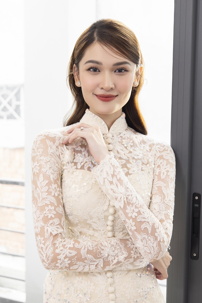 Đám Hỏi Á Hậu Thùy Dung Dàn Bê Tráp Toàn Hoa Hậu đình đám Chú Rể Hiếm Hoi Lộ Diện Lập Tức