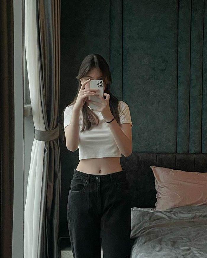 Em gái Đặng Văn Lâm 15 tuổi cao gần bằng anh trai 1m88, xinh đẹp khiến dàn cầu thủ nô nức tán tỉnh