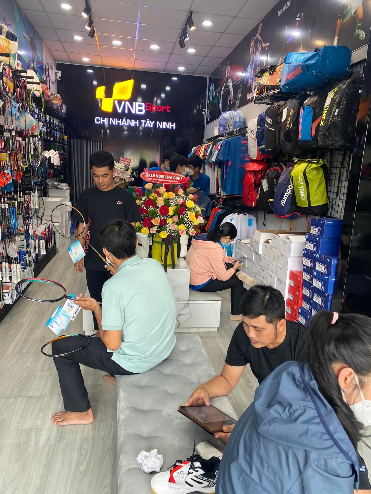 Shop VNB liên tiếp khai trương 2 cửa hàng tại Tây Ninh và Bảo Lộc