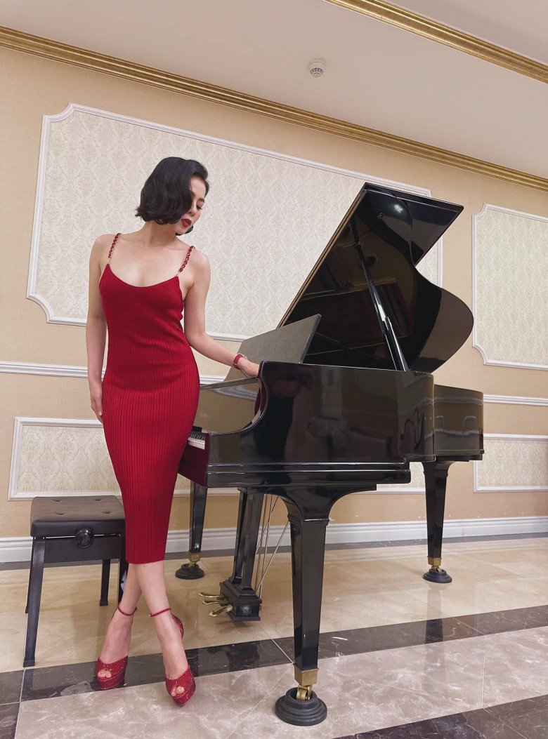 Thân hình nhỏ bé nhưng có người yêu cao 1m83, Lệ Quyên suốt ngày phải ...