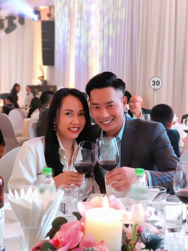 Nam MC đình đám VTV được Lại Văn Sâm se duyên: Vợ là Nữ tướng đáng nể, con trai cao nghều gần 1m9